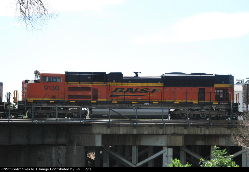 BNSF 9130